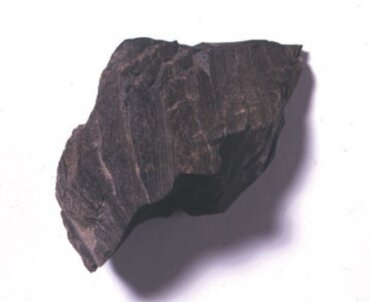 Shale vs. Clay: What's the Difference? - Main Difference