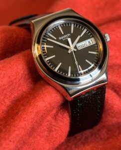 Watch vs. Clock: What's the Difference? - Main Difference